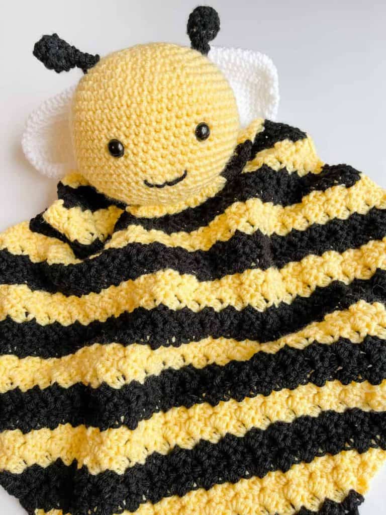 17 Easy Crochet Bee Patterns (Stuffies To Pillows!)