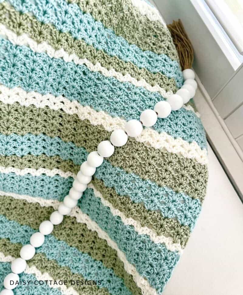 Easy Lap Blanket Crochet Pattern - Great for Beginners