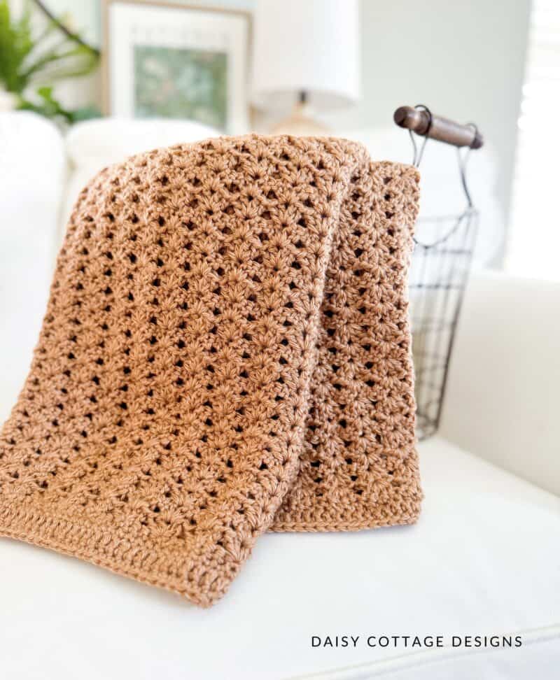 How to Make a Shell Stitch Crochet Blanket - with Video!